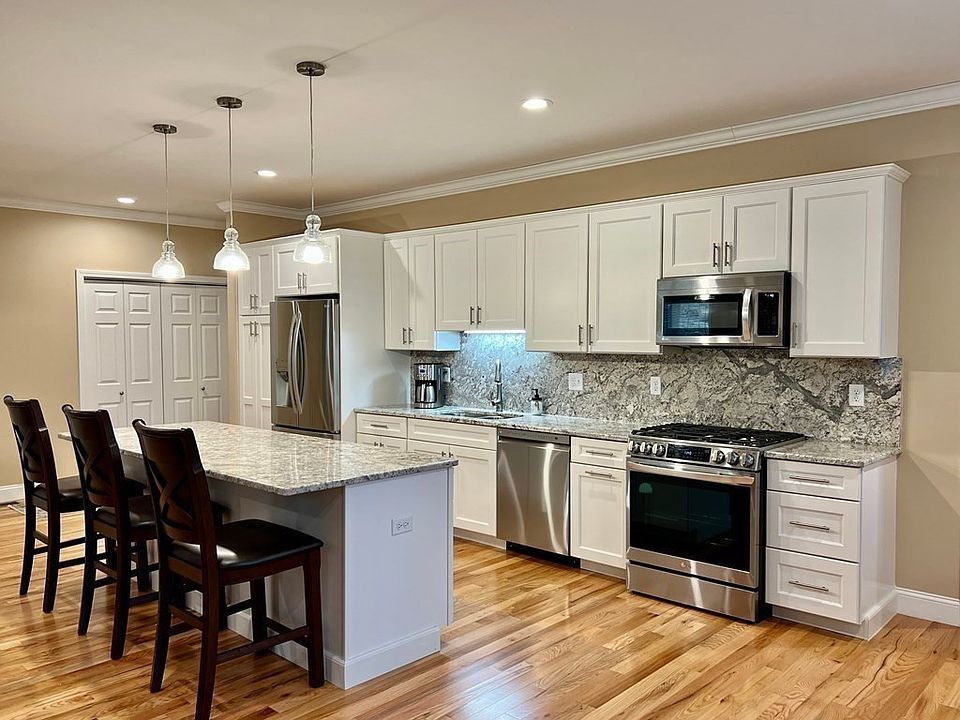 7 Harvey Spaulding St #30A, Uxbridge, MA 01569 | MLS #73162004 | Zillow