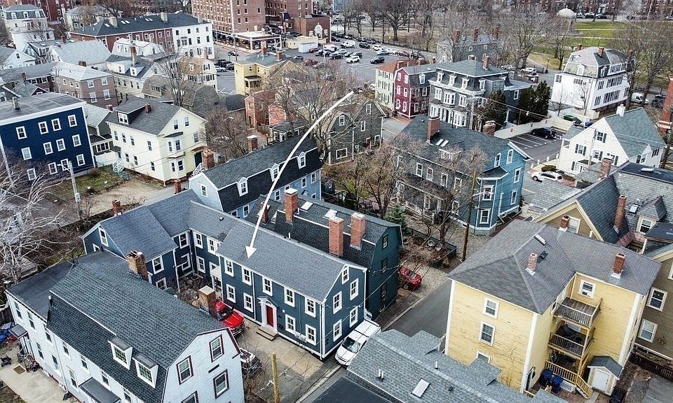 8 - 8 1/2 Curtis Street Condominium - 8 Curtis St Salem MA | Zillow