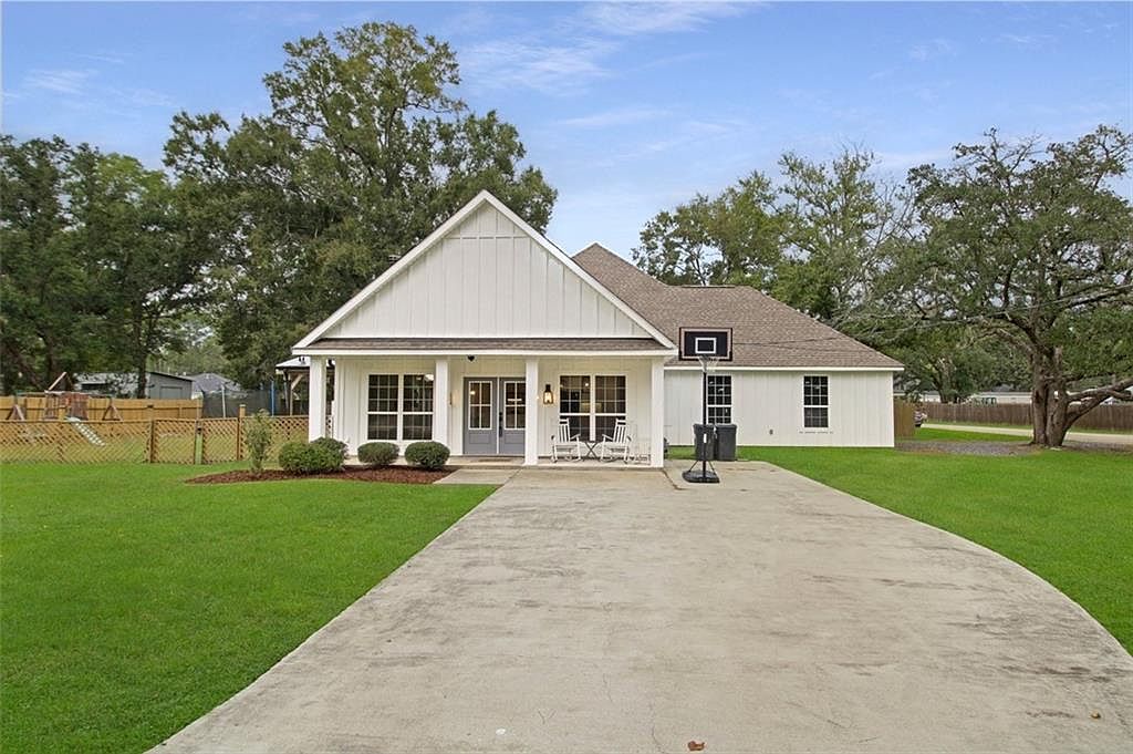 50 Alice St, Madisonville, LA 70447 | MLS #2415084 | Zillow