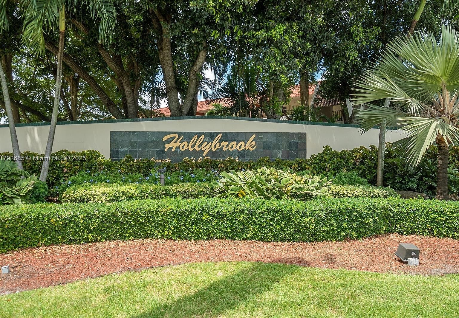 9720 S Hollybrook Lake Dr, Hollywood, FL 33025 | MLS #A11792685 | Zillow