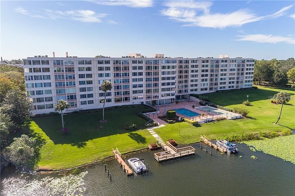 700 Mirror Ter NW APT 111, Winter Haven, FL 33881 | Zillow
