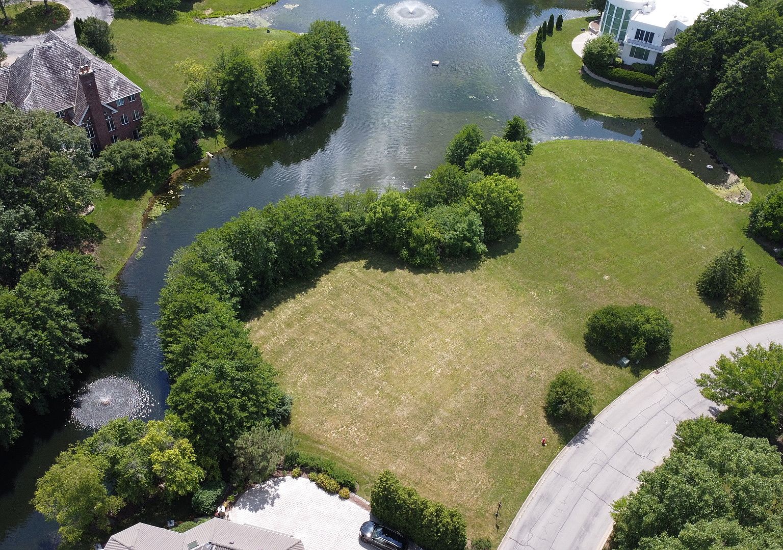 9224 Falling Waters Dr E, Burr Ridge, IL 60527 | Zillow