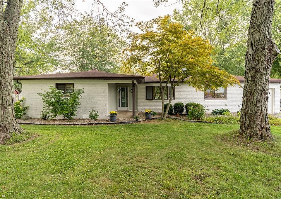 1152 N County Road 900 E, Avon, IN 46123 | Zillow