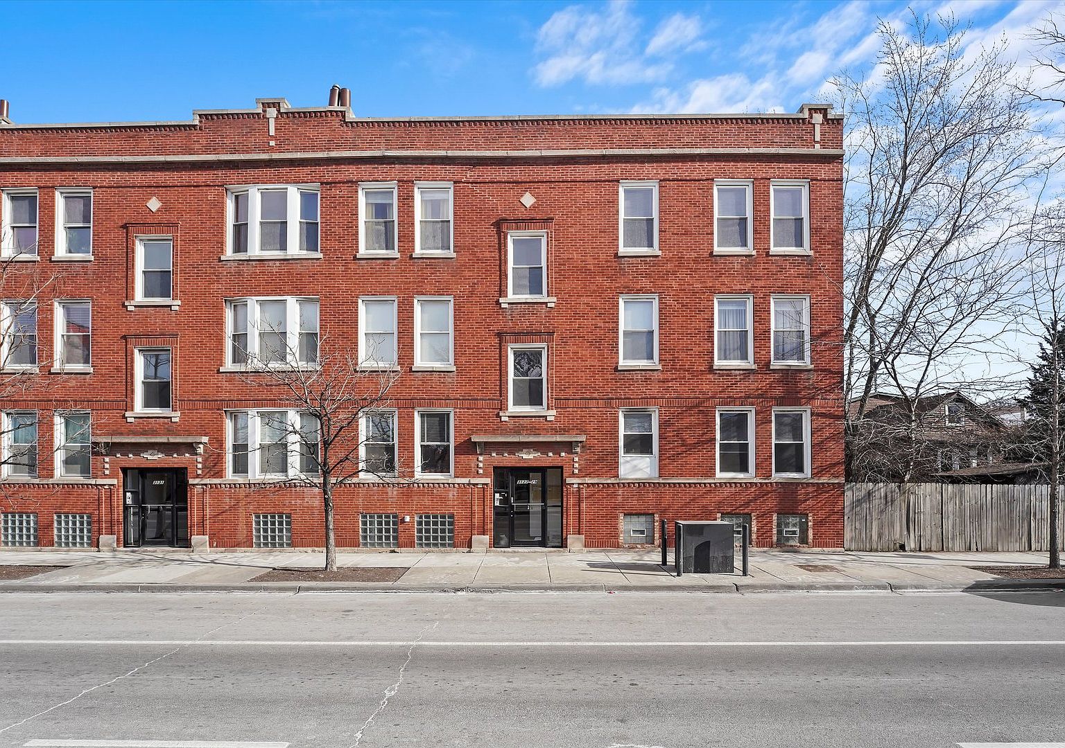 3127 N Western Ave #3, Chicago, IL 60618 | Zillow