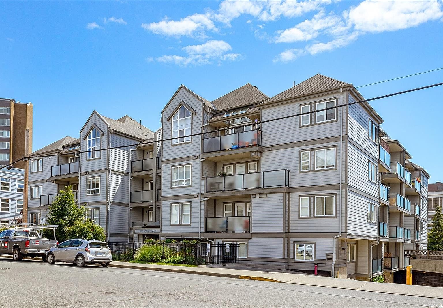 827 N Park St #101, Victoria, BC V8W 3Y3 | MLS #967998 | Zillow