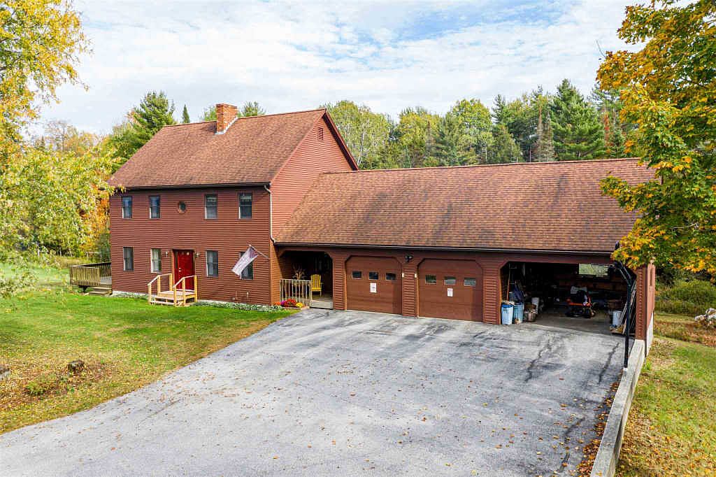1585 Country Club Rd, Plainfield, VT 05667 | Zillow
