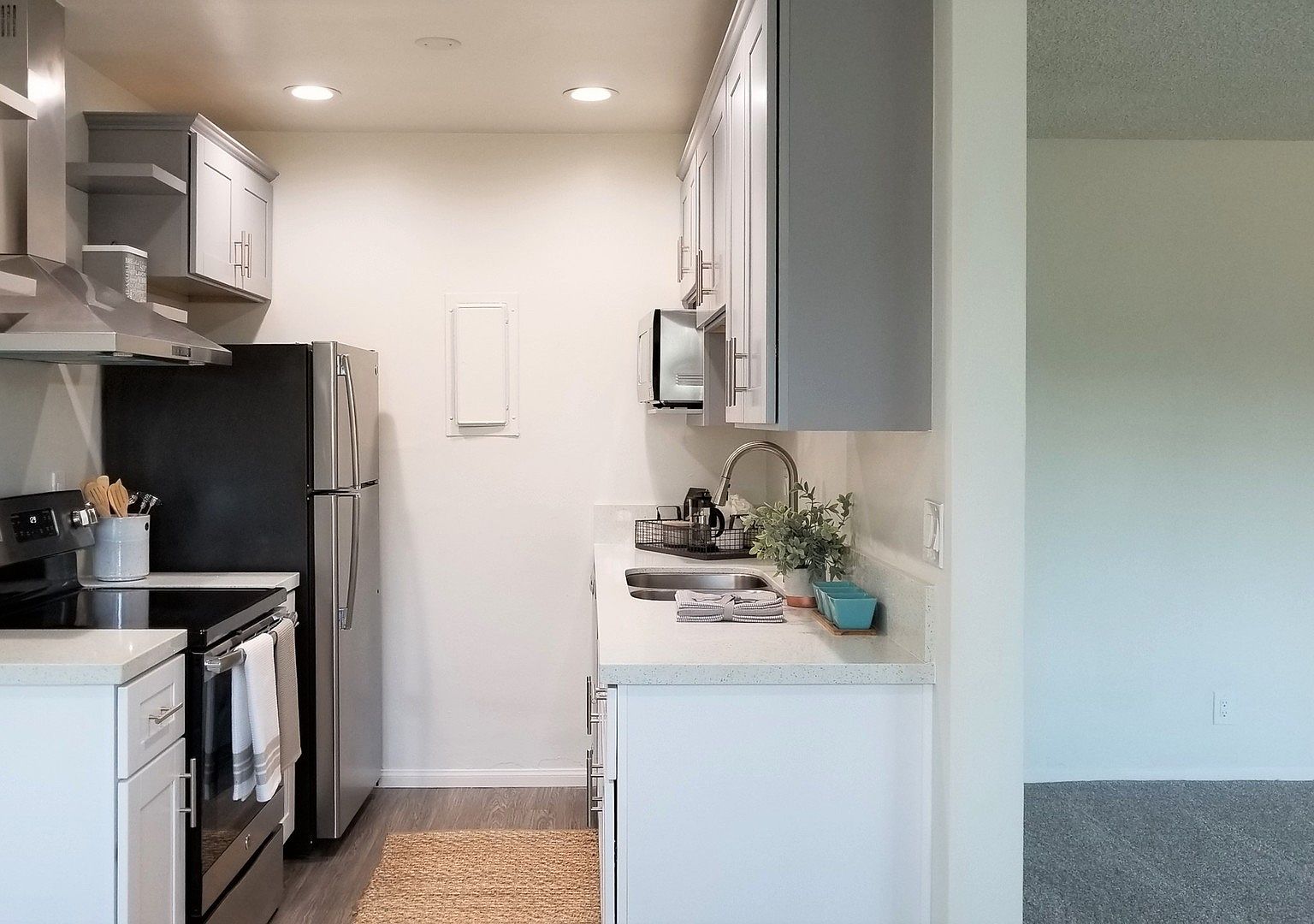 6565 Fountain Ave APT 40, Los Angeles, CA 90028 | Zillow