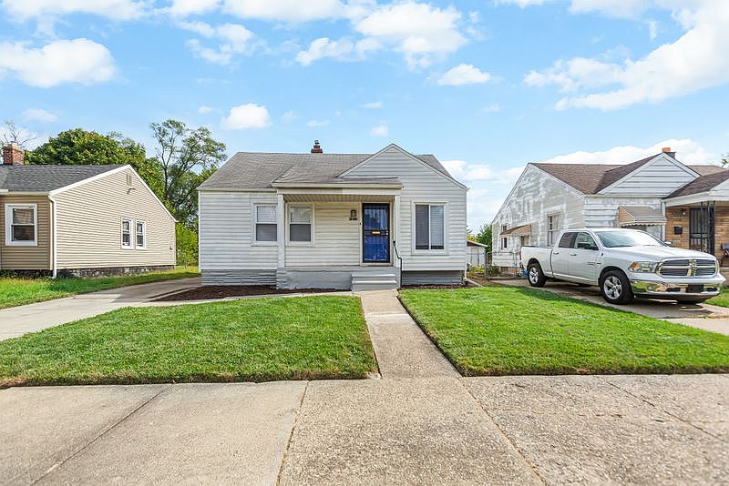 8290 Minock St, Detroit, MI 48228 | Zillow