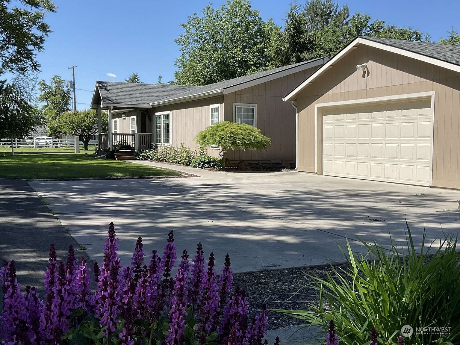18 York Street, Walla Walla, WA 99362 | MLS #2241068 | Zillow