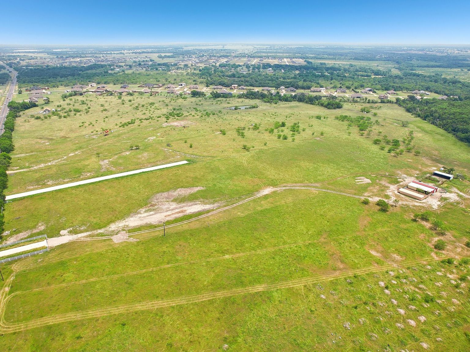 1007 Felicia St, Terrell, TX 75161 | MLS #20942092 | Zillow