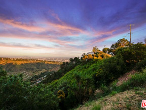 1690 Summitridge Dr, Beverly Hills, CA 90210 | MLS #22-127051 | Zillow