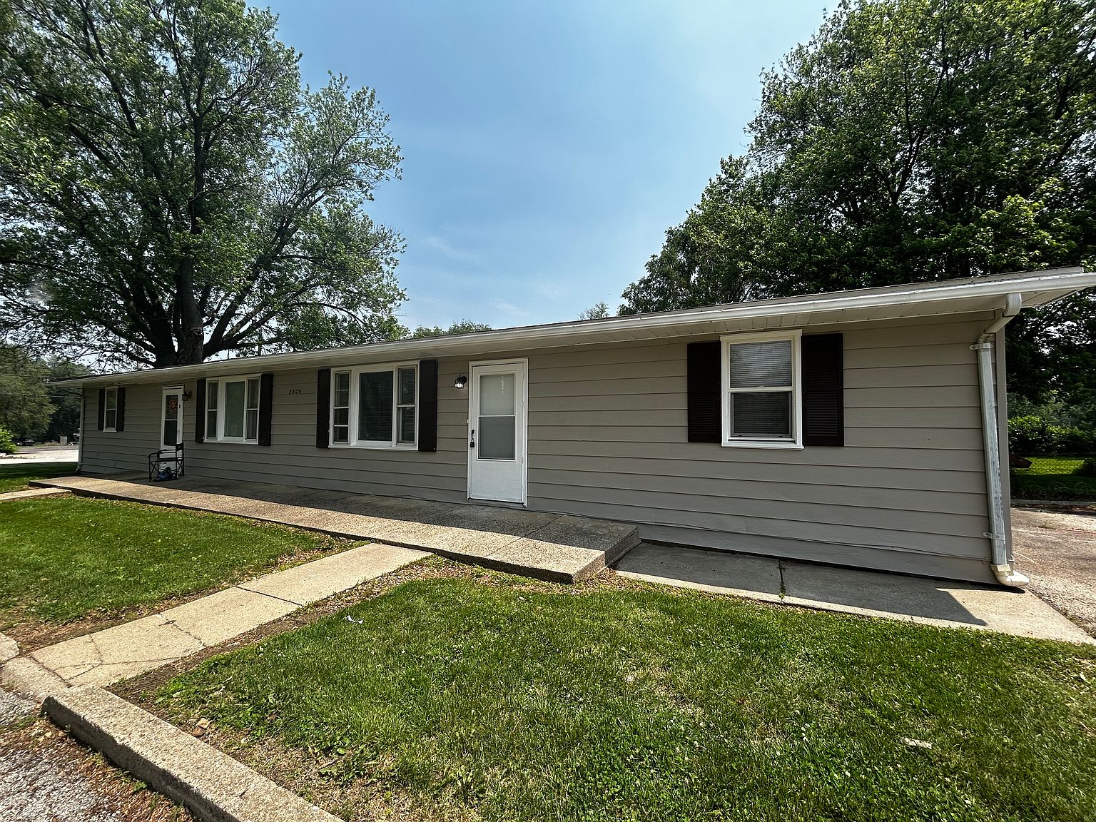 5806 W Farmington Rd #B, Peoria, IL 61604 | Zillow