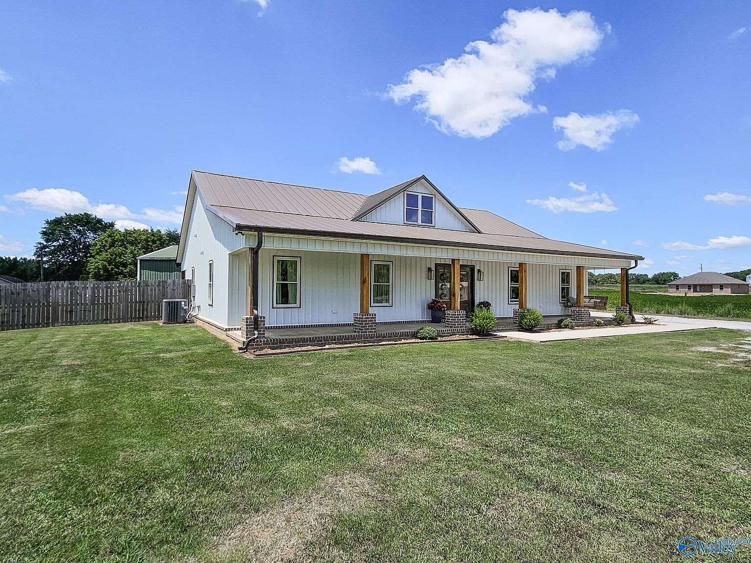 23591 Highway 99, Elkmont, AL 35620 | MLS #21866050 | Zillow