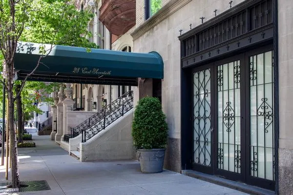 28 East 70th Street DUPLX-9-10 in Lenox Hill, Manhattan | StreetEasy