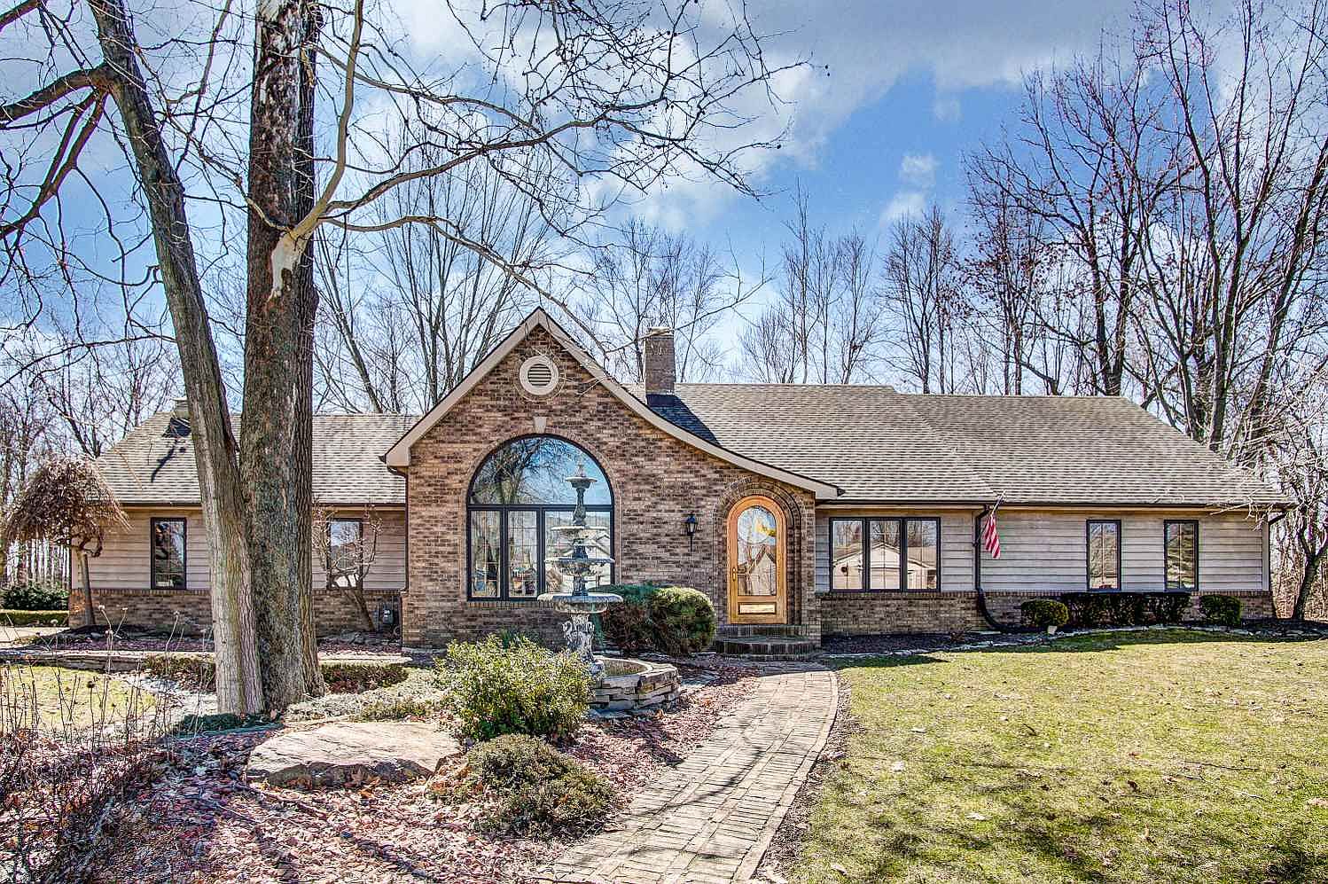 2107 Shady Ln, Garrett, IN 46738 | Zillow