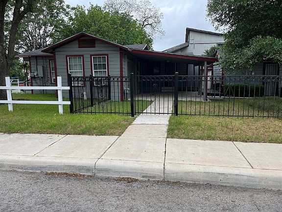 1731 E Carson St #A, San Antonio, TX 78208 | Zillow