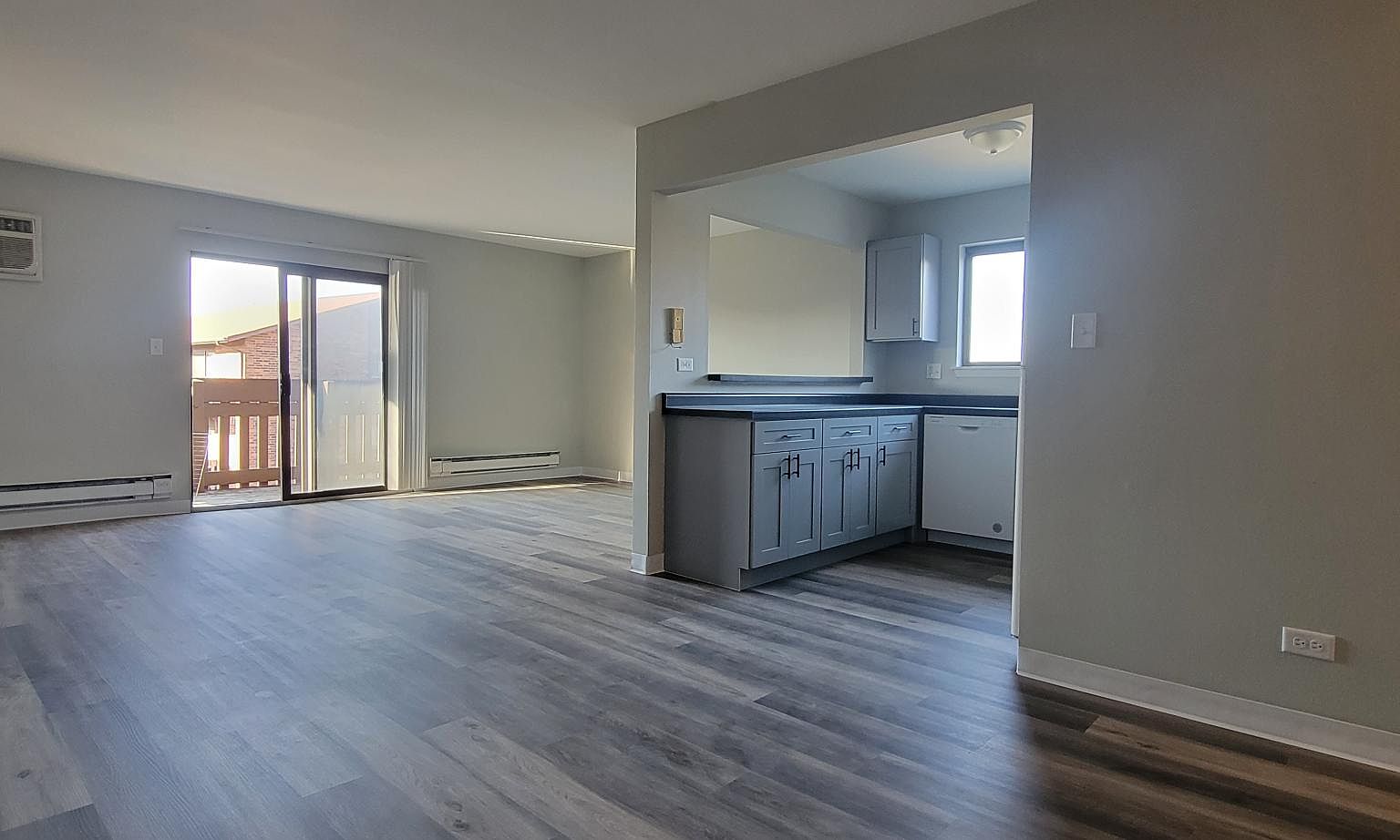 29W531 Country Ridge Dr APT E, Warrenville, IL 60555 | Zillow