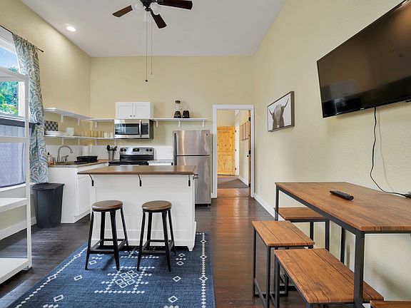 628 Hunstock Ave #1, San Antonio, TX 78210 | Zillow