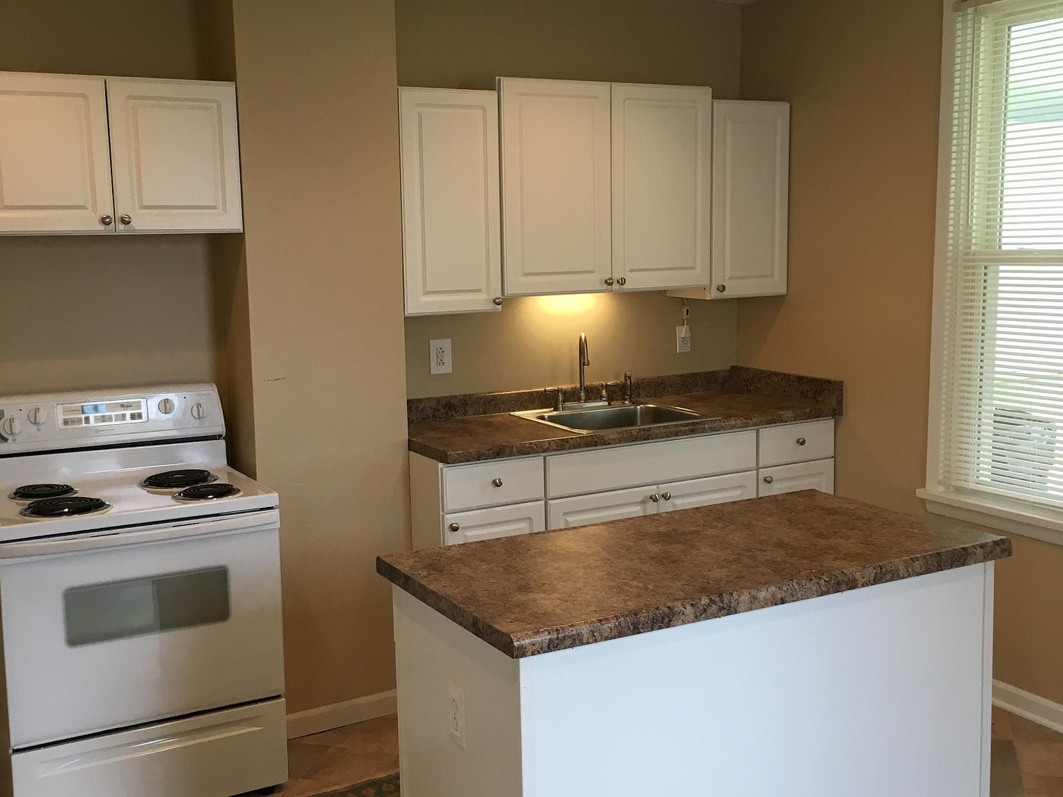 16 Foster Ave #16, Irwin, PA 15642 | Zillow