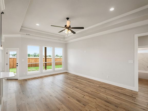 507 Limestone Cir, Mabank, TX 75147 | MLS #21238450 | Zillow