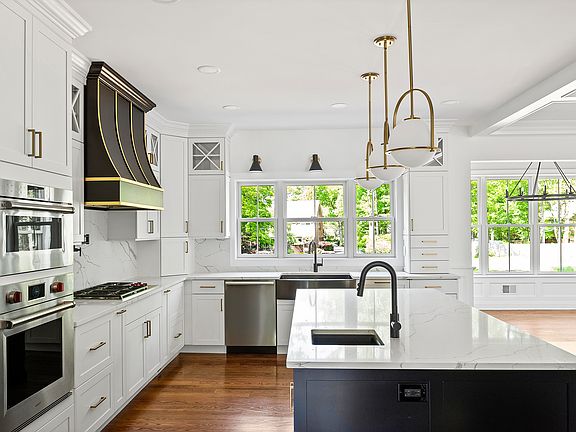 Adalyn: Build On Your Own Lot Plan, Chelsea: Design Center, Short Hills ...