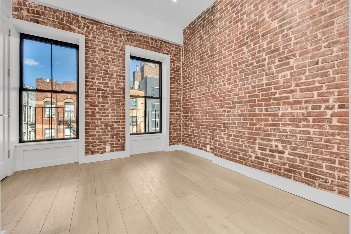 356 West 48th Street #2A in Hell's Kitchen, Manhattan | StreetEasy