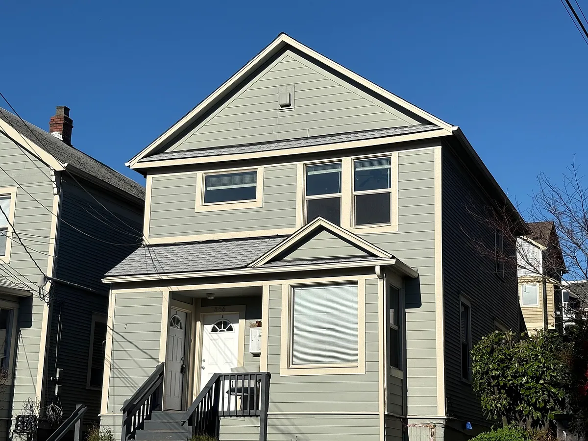 556 Ward St Apt A, Seattle, WA 98109 | HotPads
