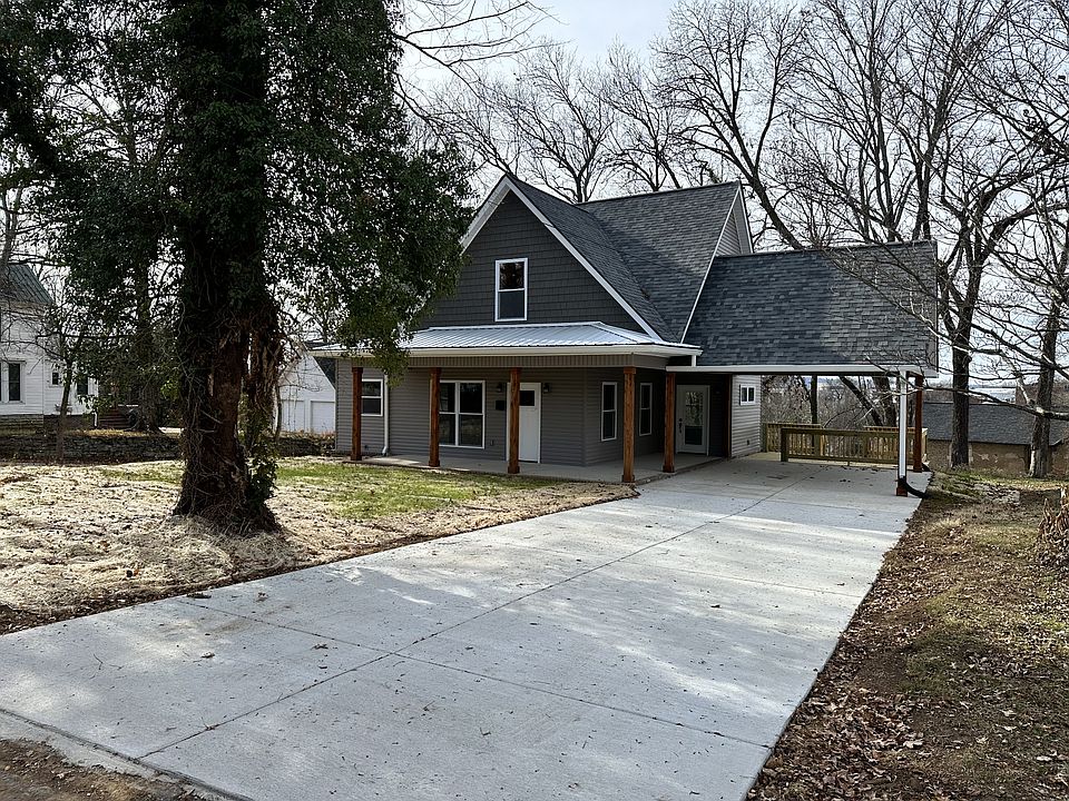 106 N Sam Davis Ave, Pulaski, TN 38478 | Zillow