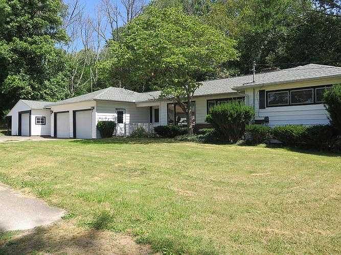 2295 Blake Rd, Wadsworth, OH 44281 | Zillow