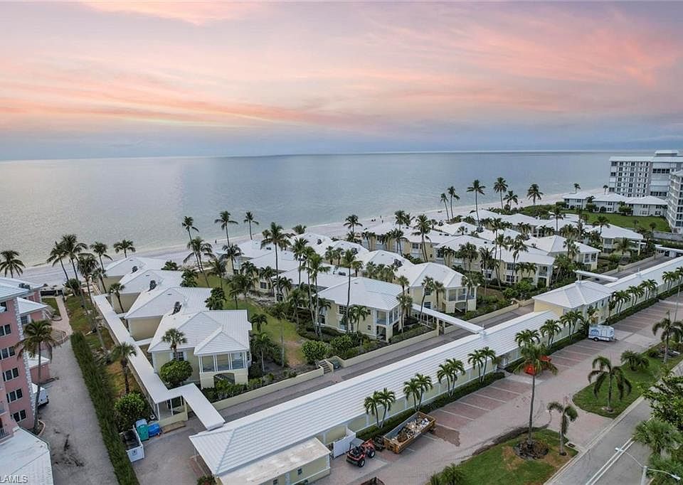 Billows (coop) - 2601 Gulf Shore Blvd N Naples FL | Zillow