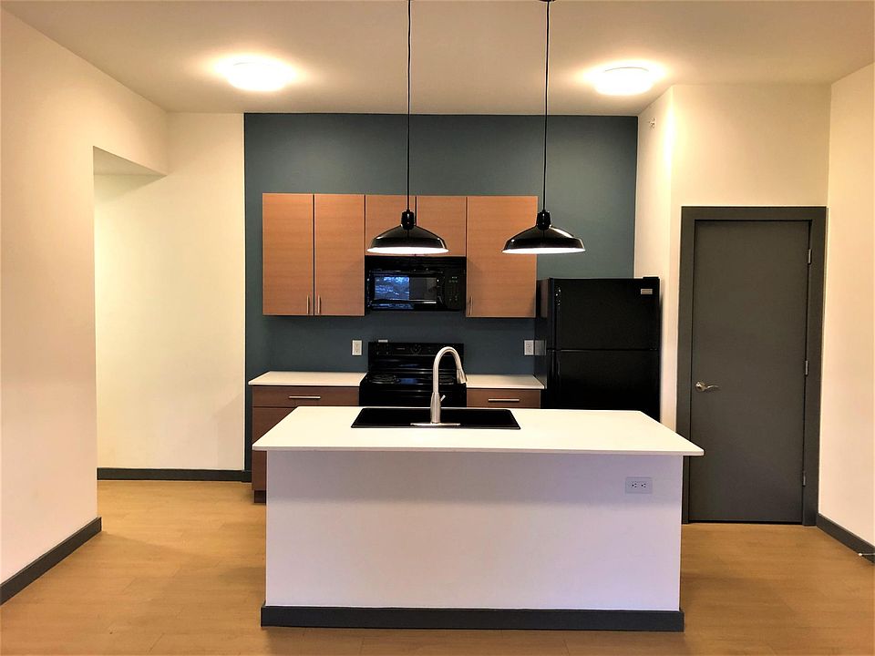 4144 Detonty St #2C, Saint Louis, MO 63110 | Zillow