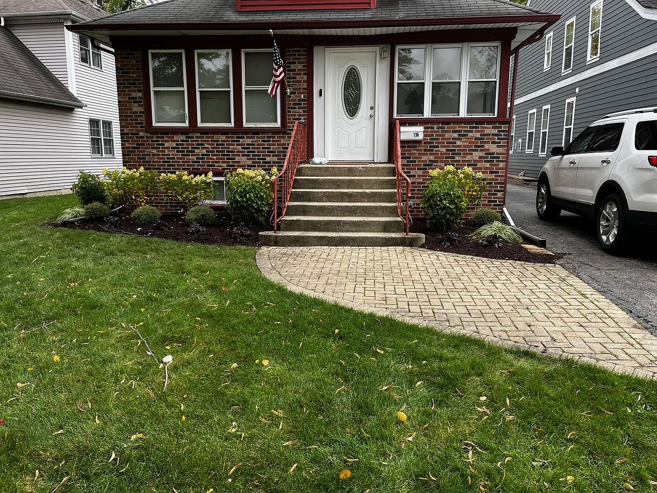 136 N Geneva Ave, Elmhurst, IL 60126 | Zillow