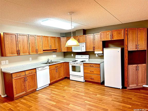 UNIT 205-2006 7th STREET, Rosthern, SK S0K 3R0 | MLS #SK987501 | Zillow