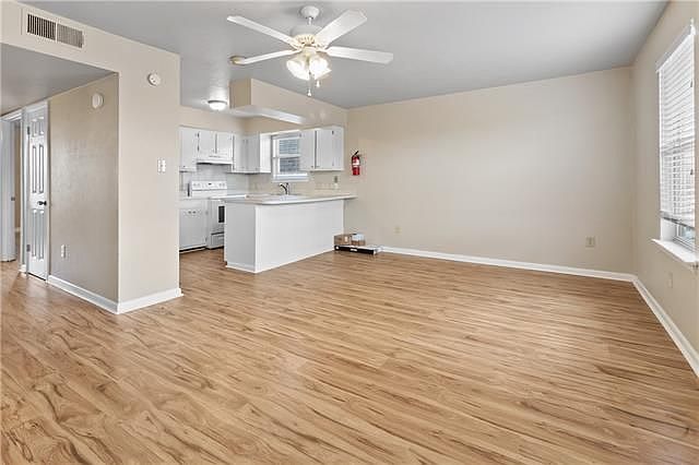 2713 Independence St Metairie LA | Zillow