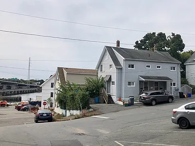 2 Cliff St Beverly MA | Zillow