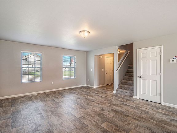 5484 Eagle Glen Dr SW, Wyoming, MI 49509 | Zillow