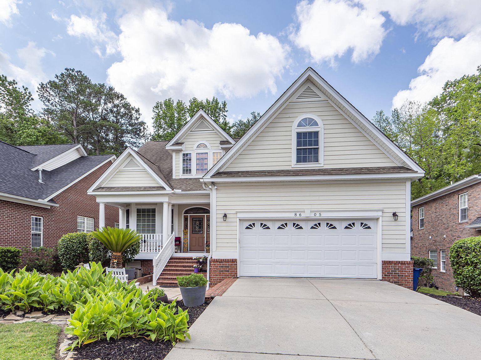 8605 Woodland Walk, North Charleston, SC 29420 | Zillow