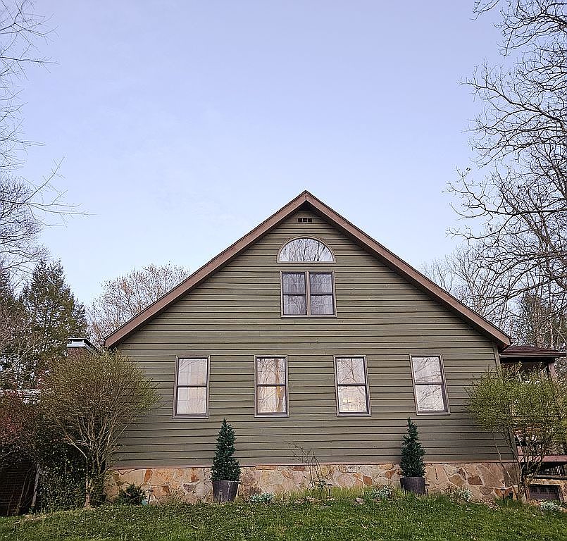 631 Maple Lake Rd, Bridgeport, WV 26330 | Zillow