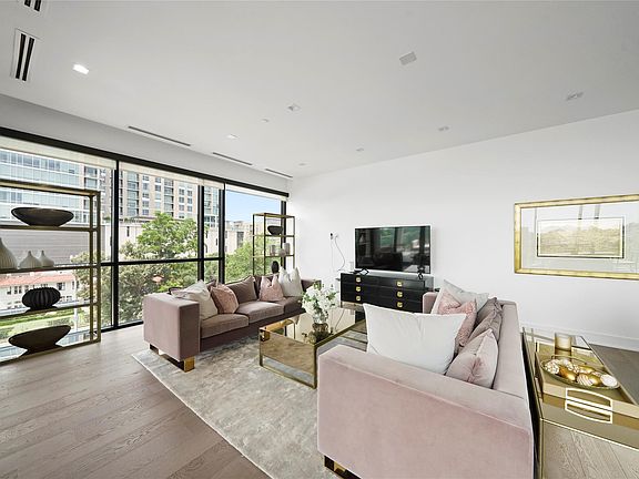 5104 Caroline St #403, Houston, TX 77004 | MLS #74448601 | Zillow