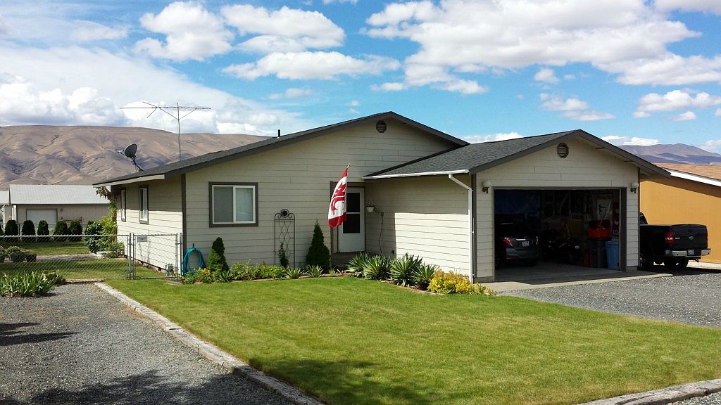 212 Airport Way SW, Mattawa, WA 99349 | Zillow