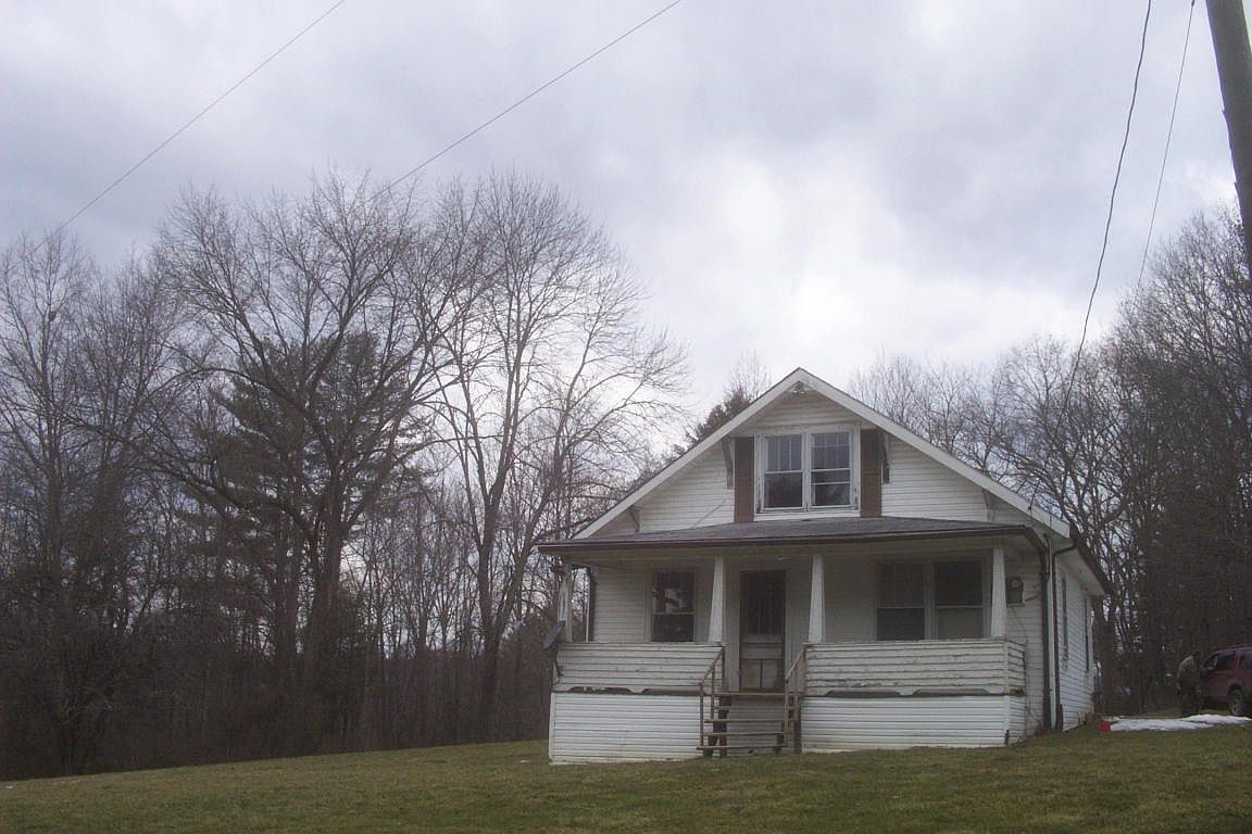 3288 Ballengee Rd, Wayside, WV 24985 | Zillow
