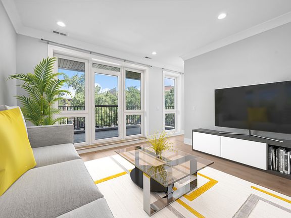 1143 W Addison St #2, Chicago, IL 60613 | MLS #12279767 | Zillow