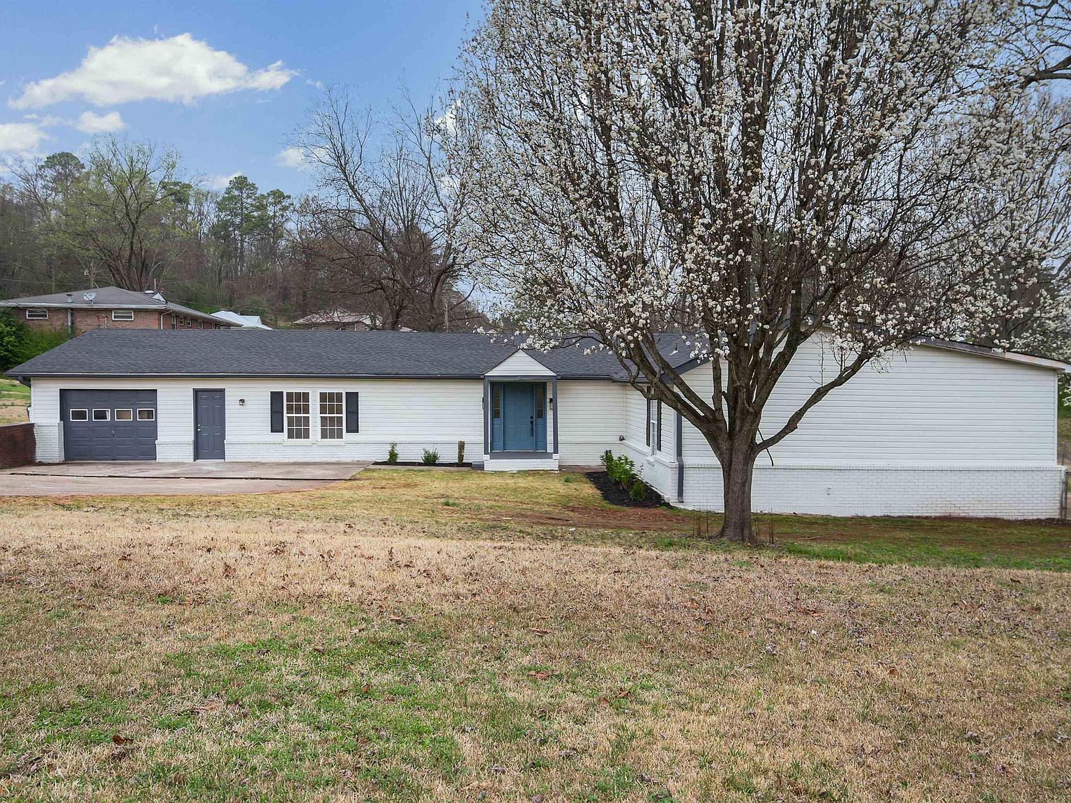 113 Hillside Dr, Bessemer, AL 35023 | Zillow