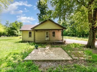 207 E Blue Jay Rd, Louisville, KY 40229 | MLS #1685605 | Zillow