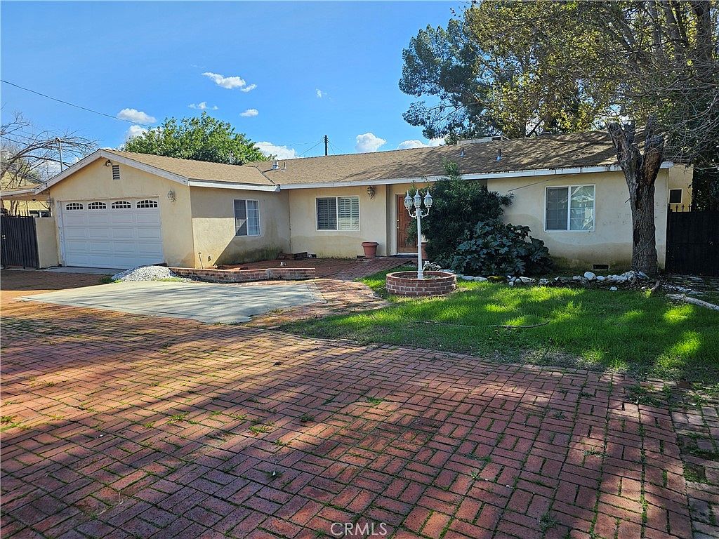 21218 Chase St, Canoga Park, CA 91304 | MLS #IV24029414 | Zillow