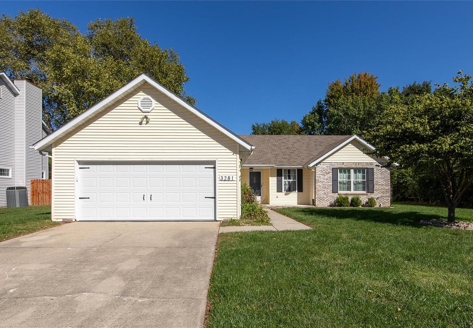 3281 Bridgewater Dr, Shiloh, IL 62221 | Zillow