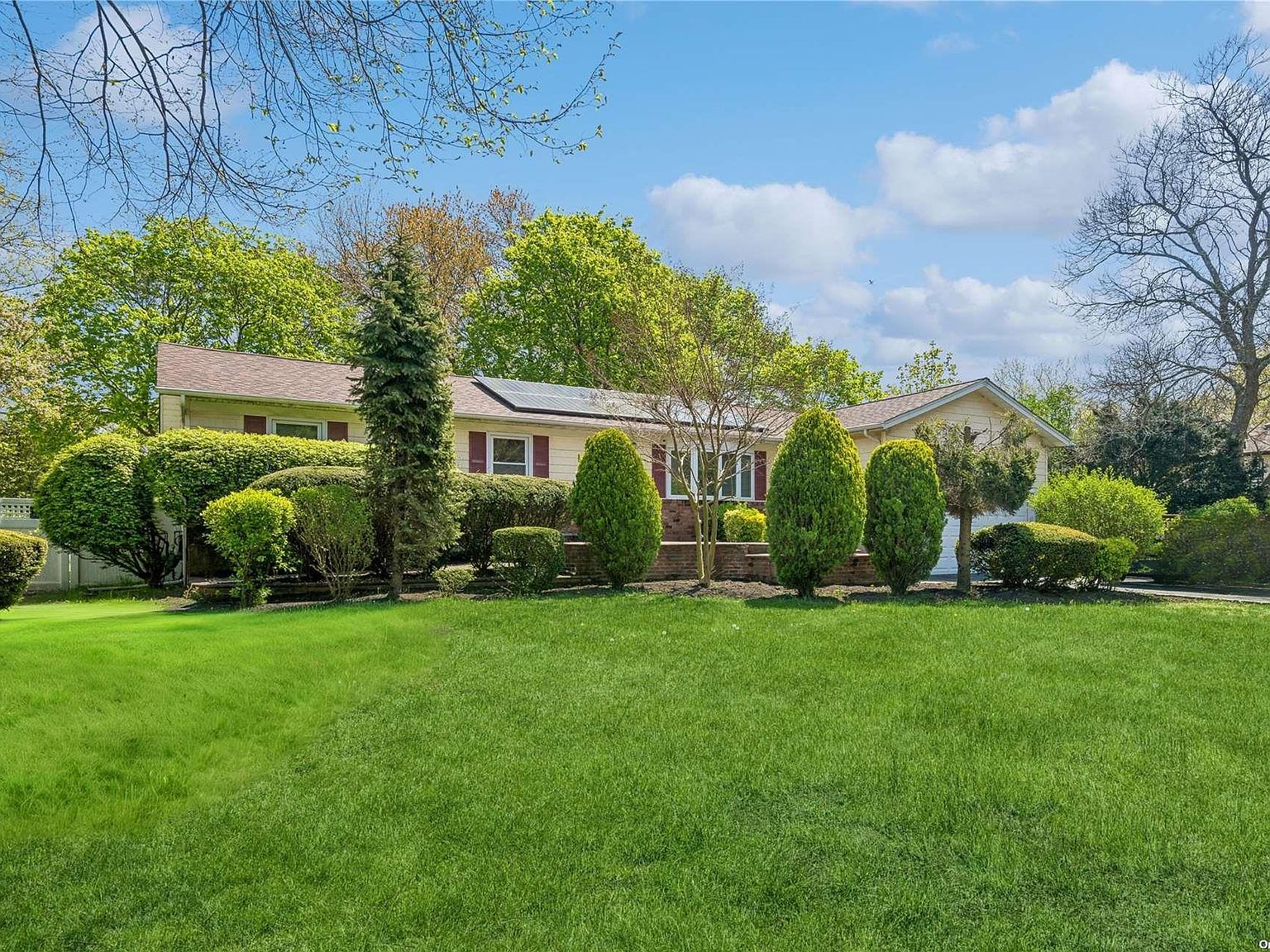 29 Denise Drive, North Babylon, NY 11703 | Zillow