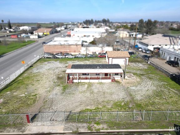 670 S Main St, Pixley, CA 93256 | MLS #202401009 | Zillow