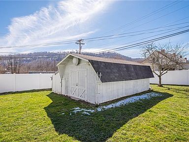 69 Main St E, Clarksville, PA 15322 | Zillow