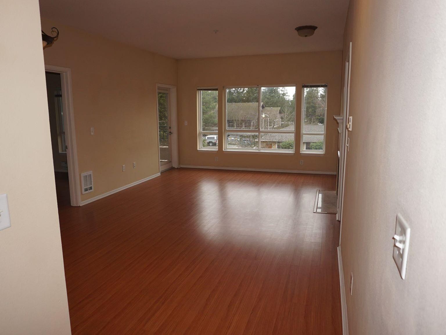 12224 NE 8th St APT 209, Bellevue, WA 98005 | Zillow
